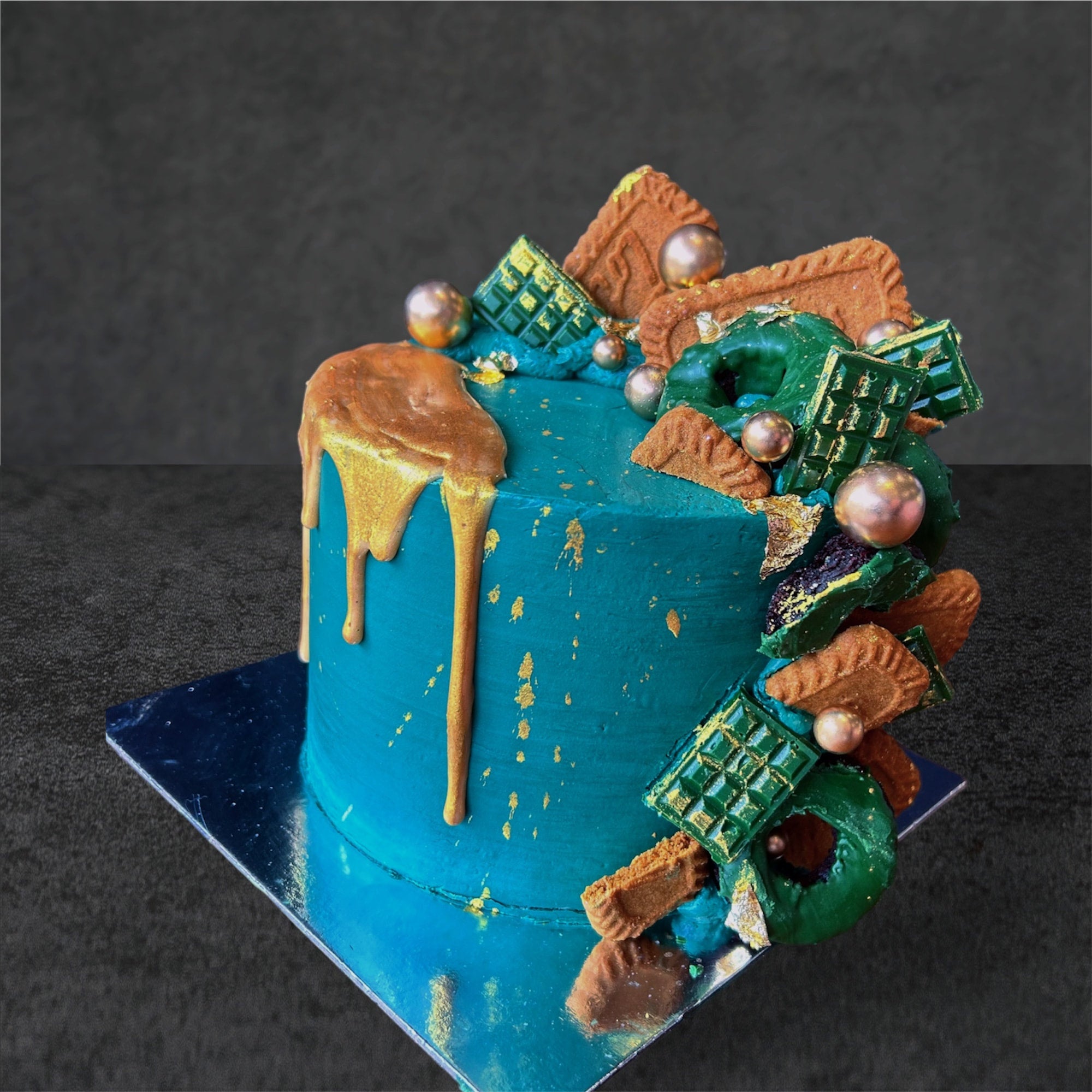 Biscoff Mud Cake | Sabina’s Petit Gateau